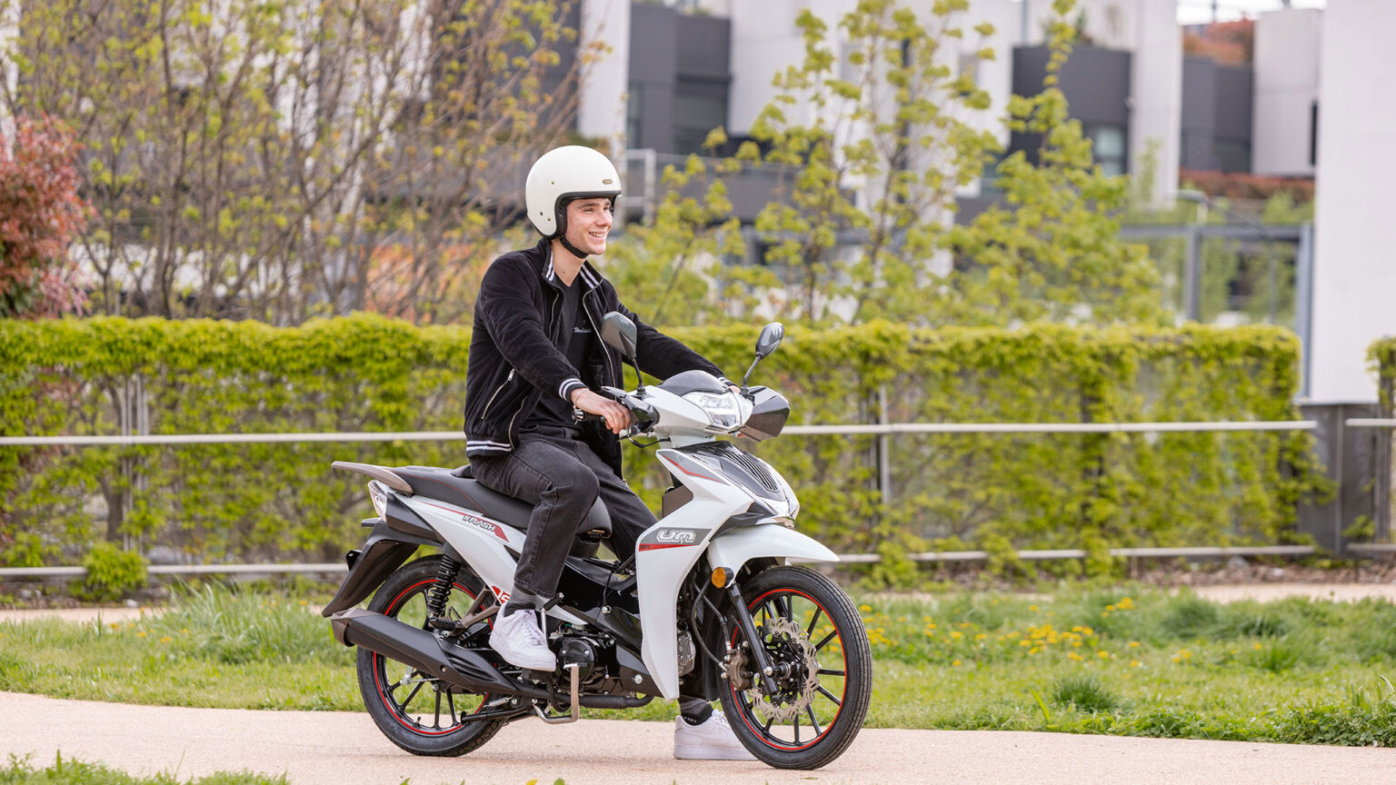 Flash 125 LZ – UM Motorcycles